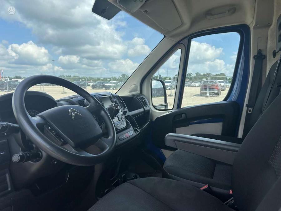 Blue Citroen Jumper 2019 in Vilnius, with an engine capacity of 2.00 L and mileage of 115 thousand km for 15125 €, photo 15 on AUTOMOTO.COM.LV
