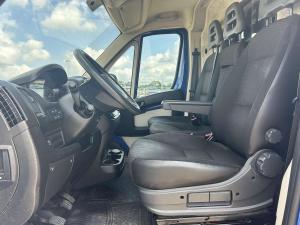Blue Citroen Jumper 2019 in Vilnius, with an engine capacity of 2.00 L and mileage of 115 thousand km for 15125 €, photo 16 on AUTOMOTO.COM.LV