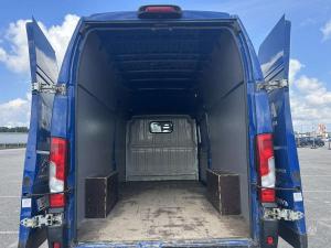 Blue Citroen Jumper 2019 in Vilnius, with an engine capacity of 2.00 L and mileage of 115 thousand km for 15125 €, photo 23 on AUTOMOTO.COM.LV