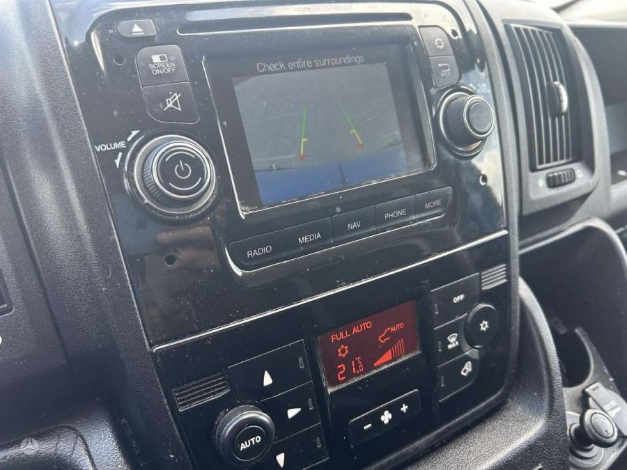 Blue Citroen Jumper 2019 in Vilnius, with an engine capacity of 2.00 L and mileage of 115 thousand km for 15125 €, photo 34 on AUTOMOTO.COM.LV