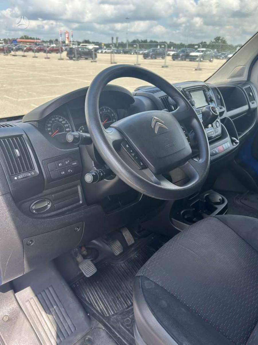 Blue Citroen Jumper 2019 in Vilnius, with an engine capacity of 2.00 L and mileage of 115 thousand km for 15125 €, photo 42 on AUTOMOTO.COM.LV