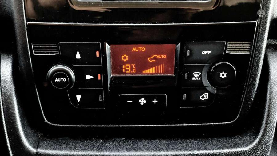Zils Citroen Jumper 2019 Viļņa, ar dzinēja tilpumu 2.00 L un nobraukumu 115 tūkst. km par 15125 €, foto 15 vietnē AUTOMOTO.COM.LV