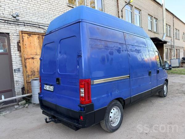 Zils Citroen Jumper 2005 Rīga, ar dzinēja tilpumu 2.80 L un nobraukumu 345 tūkst. km par 1900 €, foto 4 vietnē AUTOMOTO.COM.LV