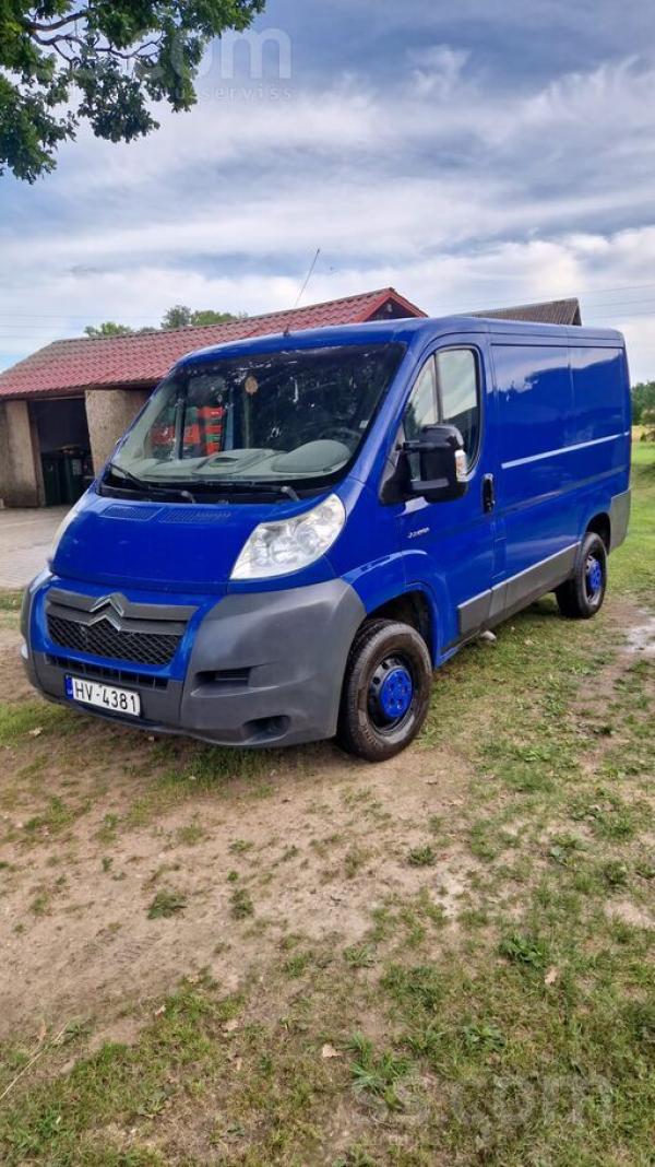 Blue Citroen Jumper 2009 in Valka, with an engine capacity of 2.20 L and mileage of 292 thousand km for 4500 €, photo 4 on AUTOMOTO.COM.LV