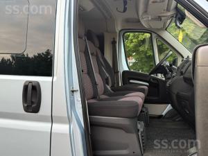 Zils Citroen Jumper 2012 Liepāja, ar dzinēja tilpumu 2.20 L un nobraukumu 154 tūkst. km par 9800 €, foto 15 vietnē AUTOMOTO.COM.LV