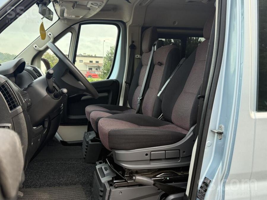 Zils Citroen Jumper 2012 Liepāja, ar dzinēja tilpumu 2.20 L un nobraukumu 154 tūkst. km par 9800 €, foto 16 vietnē AUTOMOTO.COM.LV
