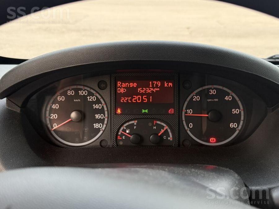 Zils Citroen Jumper 2012 Liepāja, ar dzinēja tilpumu 2.20 L un nobraukumu 154 tūkst. km par 9800 €, foto 17 vietnē AUTOMOTO.COM.LV