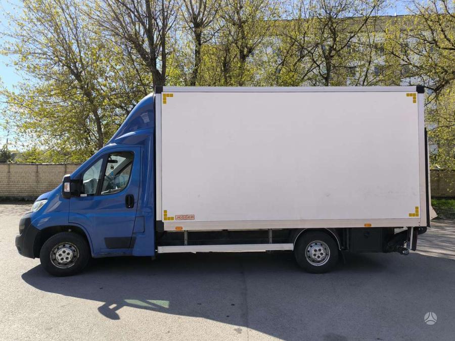 Blue Citroen Jumper 2021 in Panevezys, with an engine capacity of 0.00 L and mileage of 200 thousand km for 15000 €, photo 1 on AUTOMOTO.COM.LV