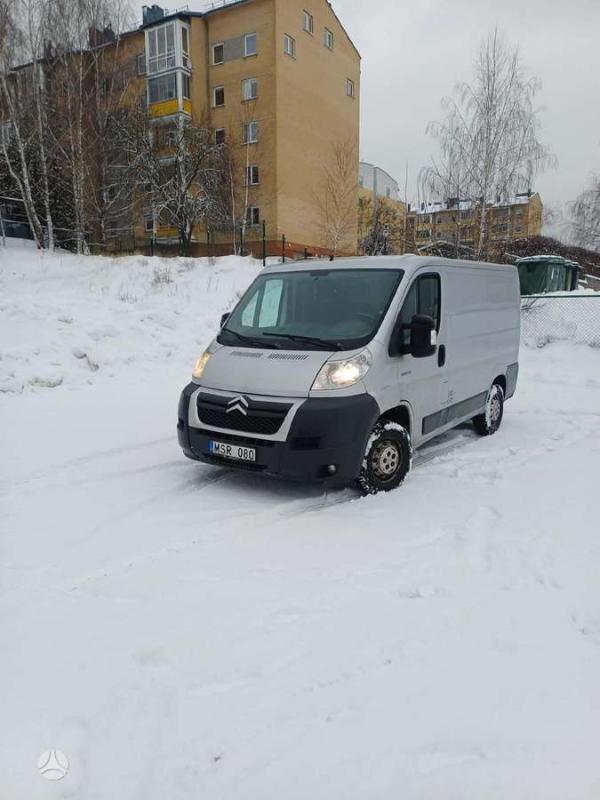 Grey Citroen Jumper 2006 in Vilnius, with an engine capacity of 2.20 L and mileage of 328 thousand km for 3200 €, photo 4 on AUTOMOTO.COM.LV