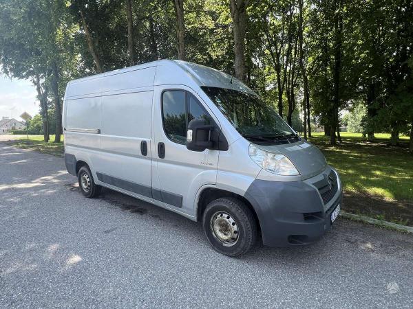 Grey Citroen Jumper 2008 in Marijampole, with an engine capacity of 2.20 L and mileage of 295 thousand km for 3000 €, photo 1 on AUTOMOTO.COM.LV
