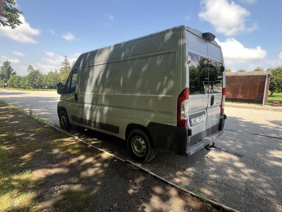 Pelēks Citroen Jumper 2008 Marijampole, ar dzinēja tilpumu 2.20 L un nobraukumu 295 tūkst. km par 3000 €, foto 5 vietnē AUTOMOTO.COM.LV