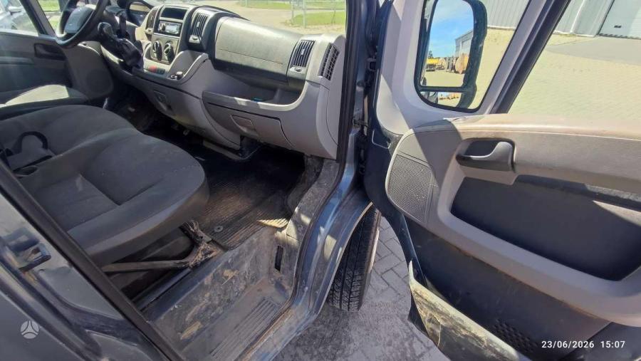 Pelēks Citroen Jumper 2009 Šauļi, ar dzinēja tilpumu 2.20 L un nobraukumu 390 tūkst. km par 1500 €, foto 14 vietnē AUTOMOTO.COM.LV