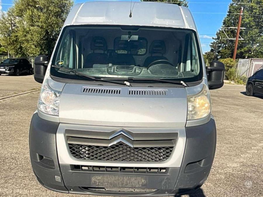 Grey Citroen Jumper 2011 in Taurage, with an engine capacity of 3.00 L and mileage of 223 thousand km for 4500 €, photo 8 on AUTOMOTO.COM.LV