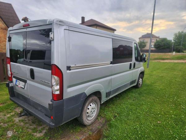 Grey Citroen Jumper 2014 in Siauliai, with an engine capacity of 2.20 L and mileage of 24 thousand km for 4899 €, photo 2 on AUTOMOTO.COM.LV
