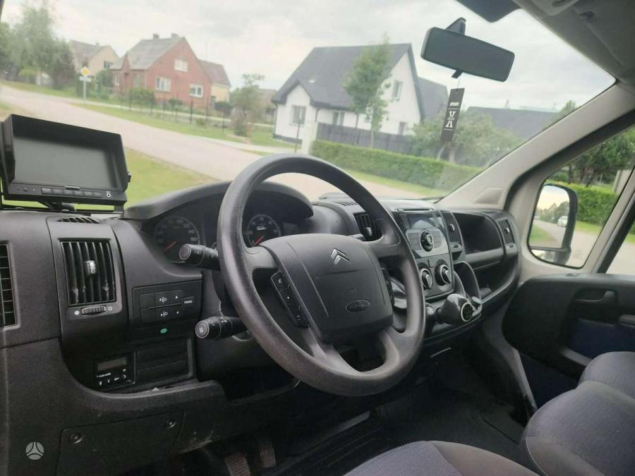 Grey Citroen Jumper 2014 in Siauliai, with an engine capacity of 2.20 L and mileage of 24 thousand km for 4899 €, photo 11 on AUTOMOTO.COM.LV