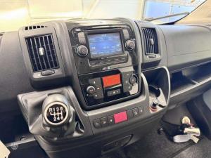 Grey Citroen Jumper 2017 in Radviliskis, with an engine capacity of 2.00 L and mileage of 195 thousand km for 10250 €, photo 17 on AUTOMOTO.COM.LV