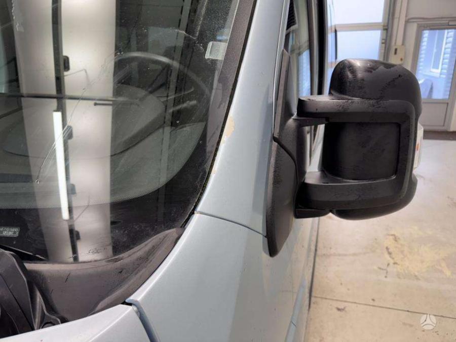 Grey Citroen Jumper 2017 in Radviliskis, with an engine capacity of 2.00 L and mileage of 195 thousand km for 10250 €, photo 27 on AUTOMOTO.COM.LV