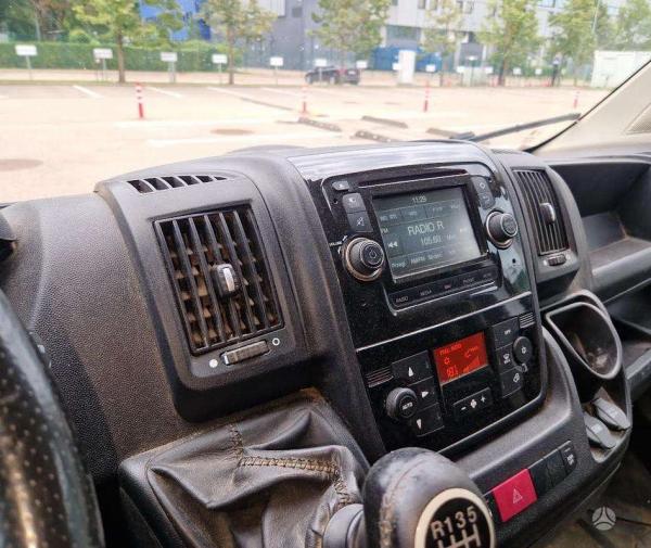 Pelēks Citroen Jumper 2017 Viļņa, ar dzinēja tilpumu 2.00 L un nobraukumu 204 tūkst. km par 7000 €, foto 5 vietnē AUTOMOTO.COM.LV