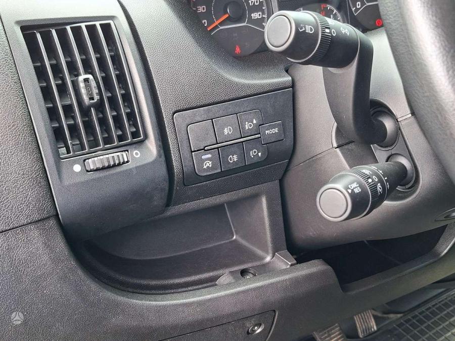 Pelēks Citroen Jumper 2021 Viļņa, ar dzinēja tilpumu 2.18 L un nobraukumu 66 tūkst. km par 16900 €, foto 13 vietnē AUTOMOTO.COM.LV