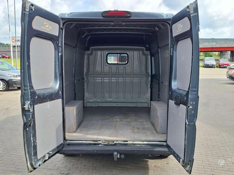 Pelēks Citroen Jumper 2021 Viļņa, ar dzinēja tilpumu 2.18 L un nobraukumu 66 tūkst. km par 16900 €, foto 22 vietnē AUTOMOTO.COM.LV