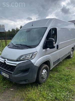 Pelēks Citroen Jumper 2014 Daugavpils, ar dzinēja tilpumu 2.20 L un nobraukumu 390 tūkst. km par 6500 €, foto  vietnē AUTOMOTO.COM.LV