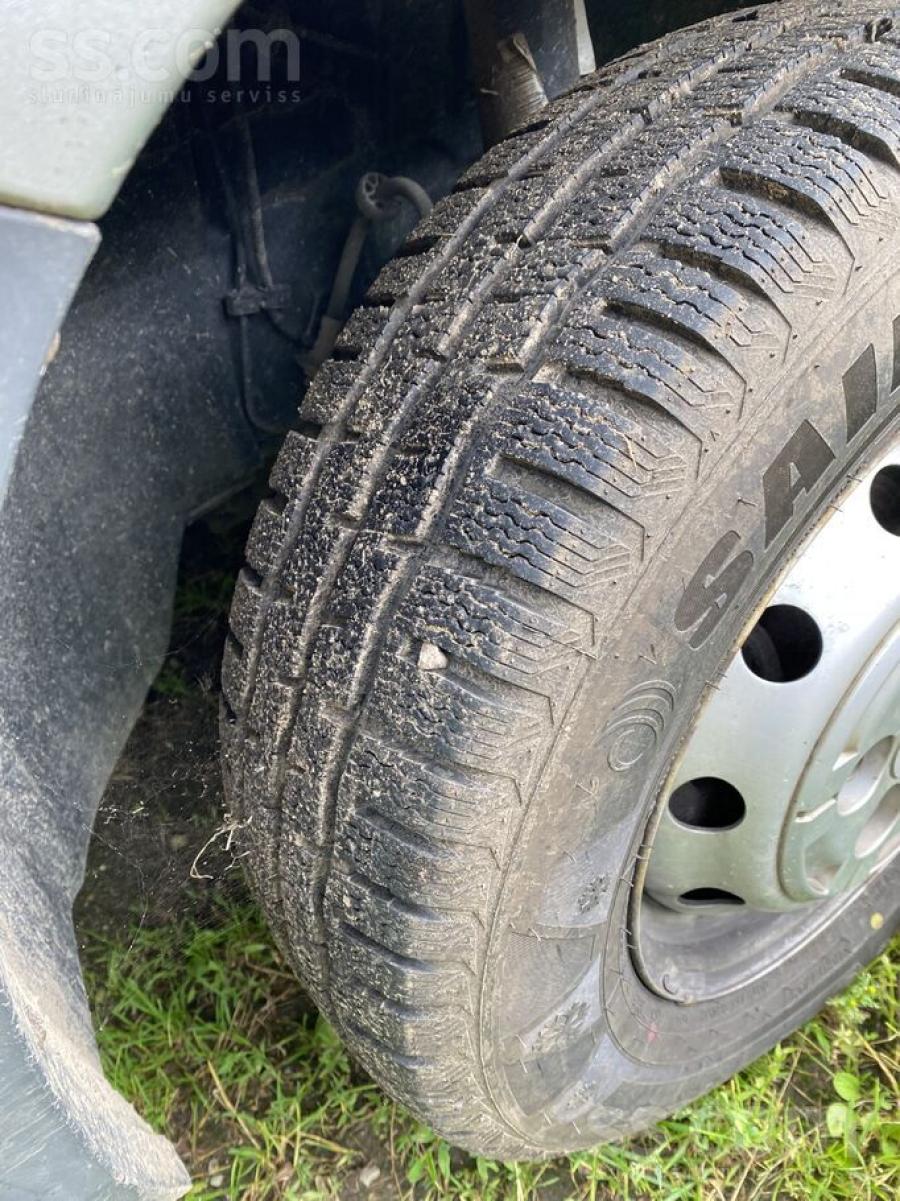 Pelēks Citroen Jumper 2014 Daugavpils, ar dzinēja tilpumu 2.20 L un nobraukumu 390 tūkst. km par 6500 €, foto 4 vietnē AUTOMOTO.COM.LV