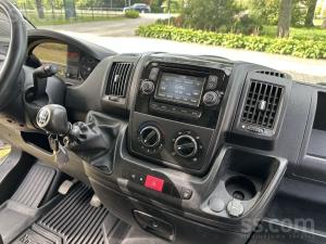 Pelēks Citroen Jumper 2016 Jelgava, ar dzinēja tilpumu 2.20 L un nobraukumu 225 tūkst. km par 6550 €, foto 13 vietnē AUTOMOTO.COM.LV