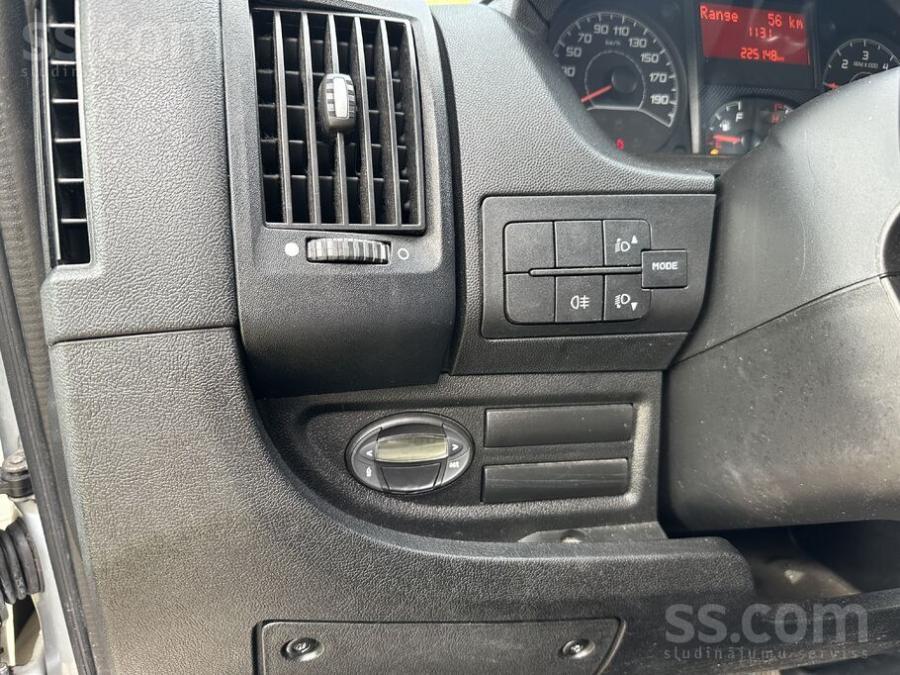 Pelēks Citroen Jumper 2016 Jelgava, ar dzinēja tilpumu 2.20 L un nobraukumu 225 tūkst. km par 6550 €, foto 14 vietnē AUTOMOTO.COM.LV