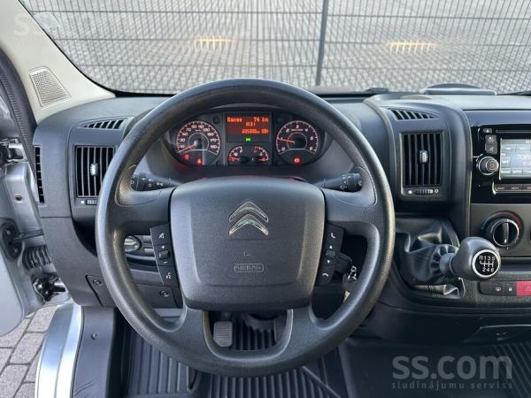 Grey Citroen Jumper 2016 in Jelgava, with an engine capacity of 2.20 L and mileage of 225 thousand km for 7350 €, photo 10 on AUTOMOTO.COM.LV