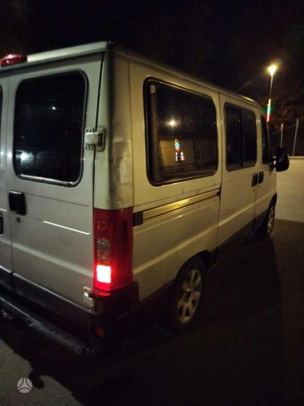 Pelēks Citroen Jumper 2004 Kauņa, ar dzinēja tilpumu 2.18 L un nobraukumu 487 tūkst. km par 2300 €, foto 3 vietnē AUTOMOTO.COM.LV