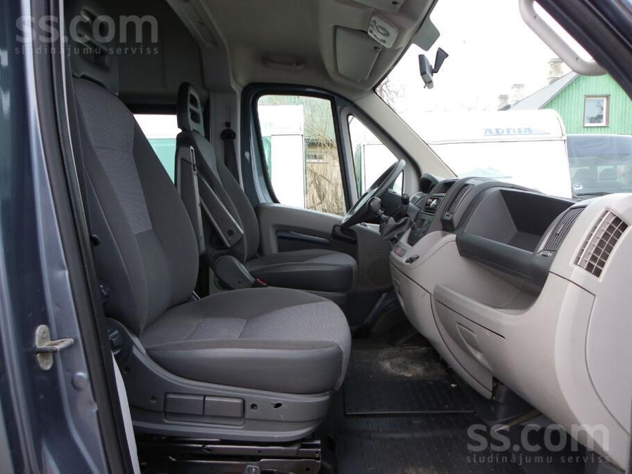 Grey Citroen Jumper 2011 in Valka, with an engine capacity of 2.20 L and mileage of 170 thousand km for 8900 €, photo 16 on AUTOMOTO.COM.LV