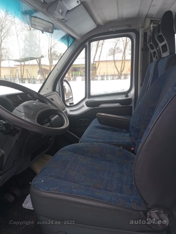 Pelēks Citroen Jumper 2001 Tallina, ar dzinēja tilpumu 2.80 L un nobraukumu 186 tūkst. km par 2800 €, foto 7 vietnē AUTOMOTO.COM.LV