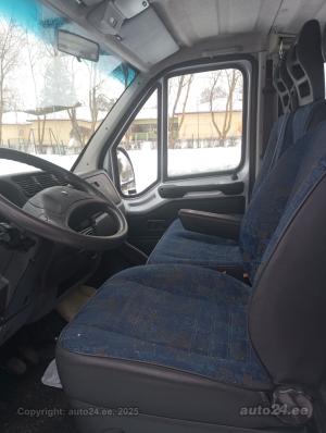 Pelēks Citroen Jumper 2001 Tallina, ar dzinēja tilpumu 2.80 L un nobraukumu 186 tūkst. km par 2800 €, foto 7 vietnē AUTOMOTO.COM.LV