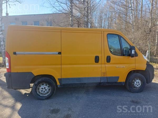 Orange Citroen Jumper 2009 in Daugavpils, with an engine capacity of 2.20 L and mileage of 350 thousand km for 3700 €, photo 2 on AUTOMOTO.COM.LV