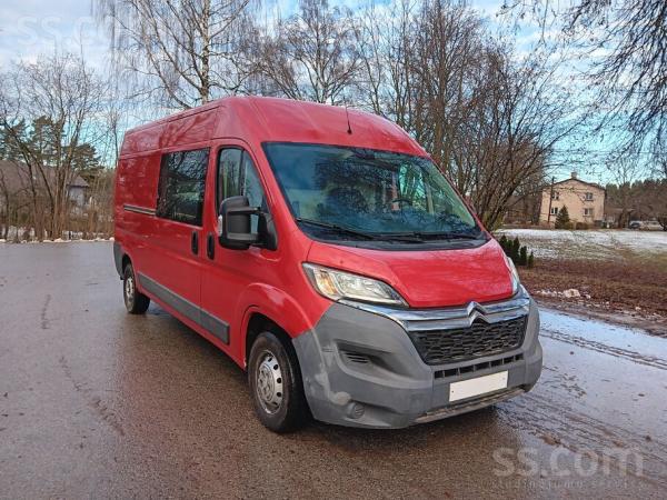 Red Citroen Jumper 2016 in Ogre, with an engine capacity of 2.20 L and mileage of 0 thousand km for 9000 €, photo 7 on AUTOMOTO.COM.LV