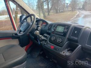 Red Citroen Jumper 2016 in Ogre, with an engine capacity of 2.20 L and mileage of 0 thousand km for 9000 €, photo 14 on AUTOMOTO.COM.LV