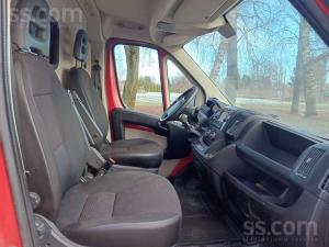 Red Citroen Jumper 2016 in Ogre, with an engine capacity of 2.20 L and mileage of 0 thousand km for 9000 €, photo 15 on AUTOMOTO.COM.LV