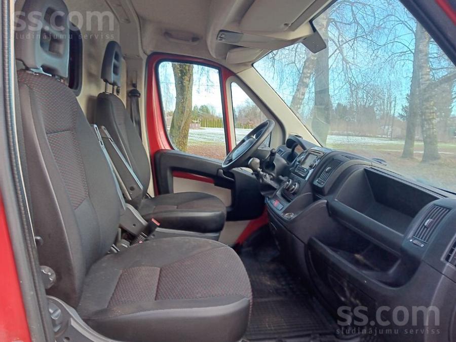 Red Citroen Jumper 2016 in Ogre, with an engine capacity of 2.20 L and mileage of 0 thousand km for 9000 €, photo 15 on AUTOMOTO.COM.LV