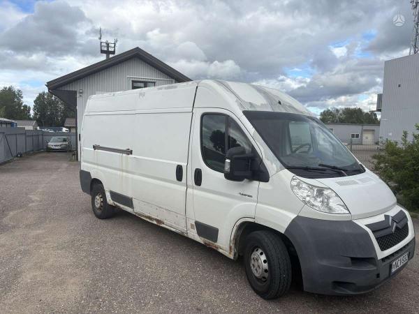 Balts Citroen Jumper 2004 Kauņa, ar dzinēja tilpumu 0.00 L un nobraukumu 380 tūkst. km par 1700 €, foto 2 vietnē AUTOMOTO.COM.LV