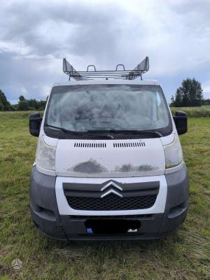 White Citroen Jumper 2008 in Ukmerge, with an engine capacity of 2.20 L and mileage of 378 thousand km for 1000 €, photo 3 on AUTOMOTO.COM.LV