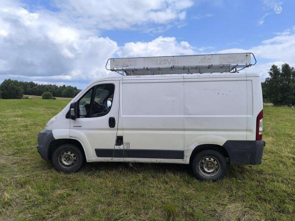 White Citroen Jumper 2008 in Ukmerge, with an engine capacity of 2.20 L and mileage of 378 thousand km for 1000 €, photo 6 on AUTOMOTO.COM.LV