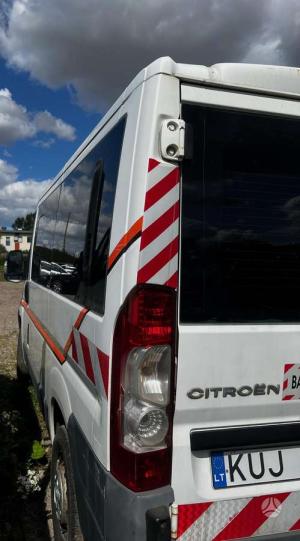 White Citroen Jumper 2008 in Jonava, with an engine capacity of 2.20 L and mileage of 290 thousand km for 3400 €, photo 6 on AUTOMOTO.COM.LV