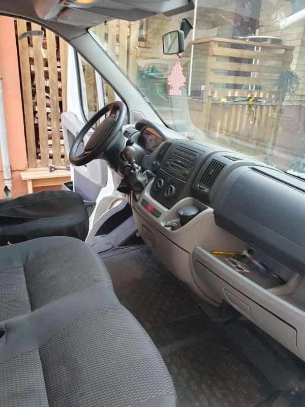 Citroen Jumper 2009 Panevēža vietnē Balts Citroen Jumper 2009 Panevēža, ar dzinēja tilpumu 2.20 L un nobraukumu 287 tūkst. km par 3000 €, foto 8 vietnē AUTOMOTO.COM.LV