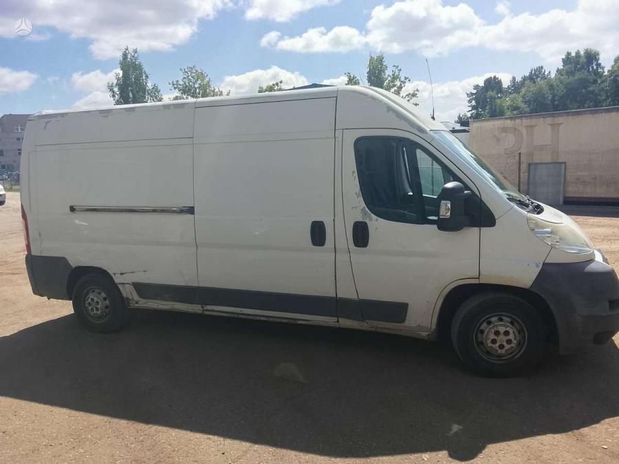 Balts Citroen Jumper 2010 Utena, ar dzinēja tilpumu 2.20 L un nobraukumu 311 tūkst. km par 2500 €, foto 3 vietnē AUTOMOTO.COM.LV