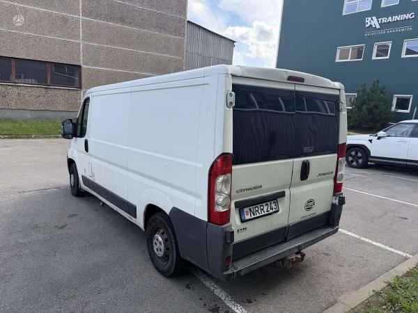 Balts Citroen Jumper 2011 Viļņa, ar dzinēja tilpumu 2.20 L un nobraukumu 281 tūkst. km par 1850 €, foto 4 vietnē AUTOMOTO.COM.LV