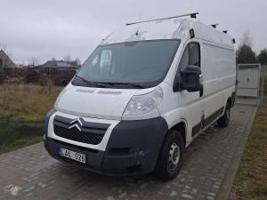 White Citroen Jumper 2012 in Vilnius, with an engine capacity of 2.20 L and mileage of 370 thousand km for 4200 €, photo 2 on AUTOMOTO.COM.LV