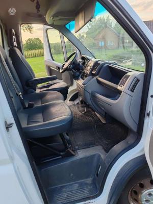 White Citroen Jumper 2012 in Ukmerge, with an engine capacity of 3.00 L and mileage of 414 thousand km for 6450 €, photo 15 on AUTOMOTO.COM.LV