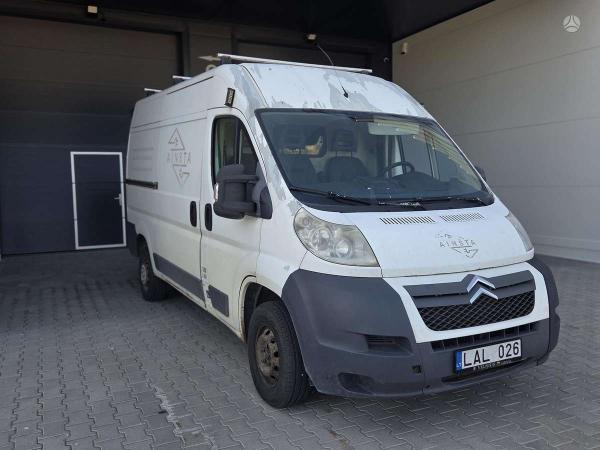 Balts Citroen Jumper 2012 Viļņa, ar dzinēja tilpumu 2.20 L un nobraukumu 374 tūkst. km par 4350 €, foto 2 vietnē AUTOMOTO.COM.LV