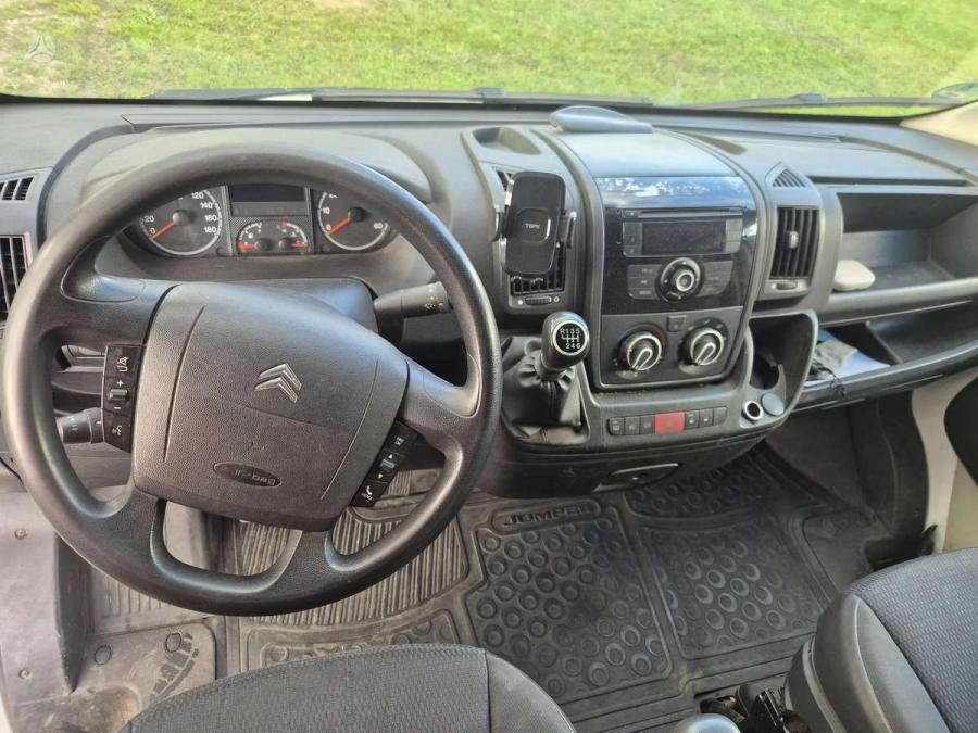 Balts Citroen Jumper 2012 Alīta, ar dzinēja tilpumu 3.00 L un nobraukumu 243 tūkst. km par 6700 €, foto 10 vietnē AUTOMOTO.COM.LV