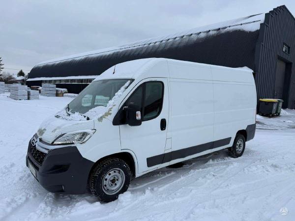 White Citroen Jumper 2014 in Kaunas, with an engine capacity of 3.00 L and mileage of 298 thousand km for 6250 €, photo 1 on AUTOMOTO.COM.LV